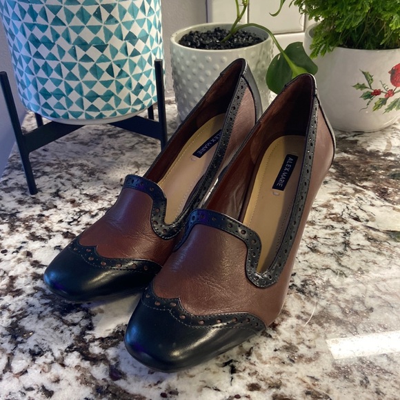 Alex Marie | Shoes | Alex Marie Two Tone Wing Tip Style Heels | Poshmark